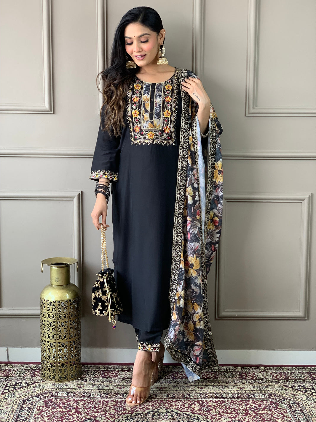 Naira Fashion
